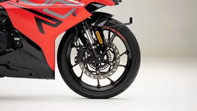 Keeway K300 R 360 view - BikeWale