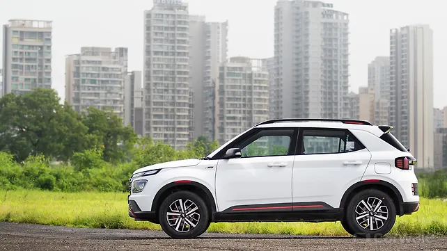 Hyundai Venue N Line First Drive Review - CarWale