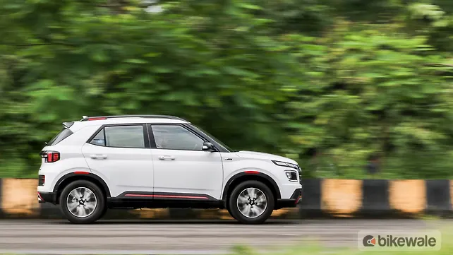 Hyundai Venue N-Line First Drive Review | CarTrade