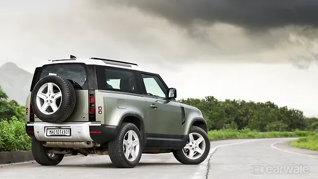 Land Rover Defender registers a sale of 1,000 units in six months in ...
