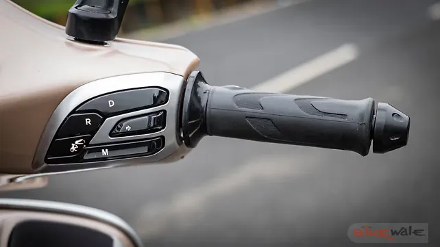 Bajaj Chetak Electric Scooter: Roadtest Review - BikeWale