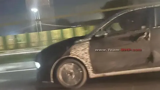 New-gen Hyundai Verna spied testing yet again - CarWale