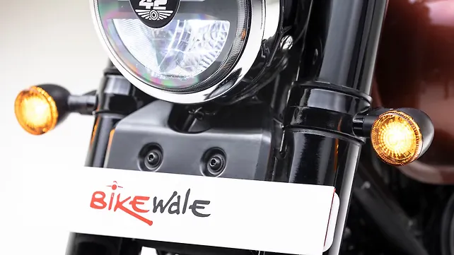 Jawa 42 Bobber 360 view - BikeWale