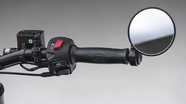 Jawa 42 Bobber 360 view - BikeWale