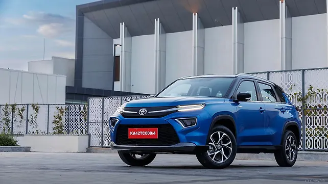 Weekly news round-up: Tata Tiago EV launched, New Hyundai Verna spied ...