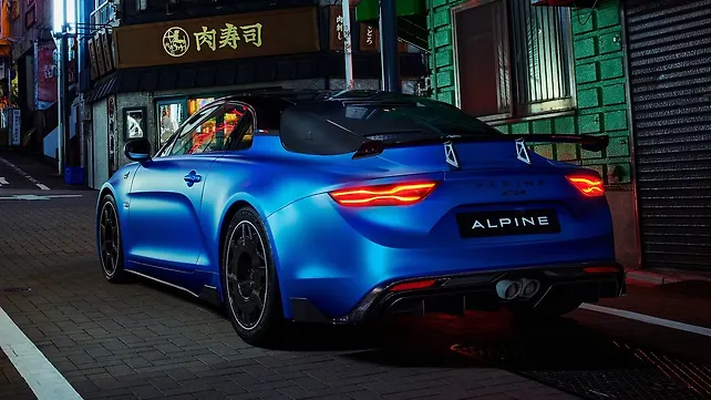Alpine A110 R revealed as lightweight track-focused version - CarWale