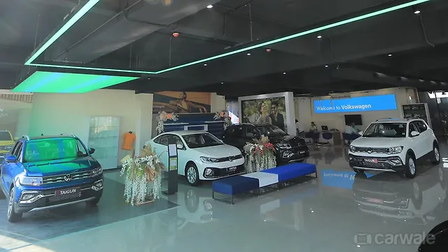 Volkswagen India opens a new 3S facility in Agra - CarWale