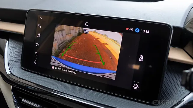 Skoda Slavia 1.5 MT Long Term Review: Features and Equipment - CarWale