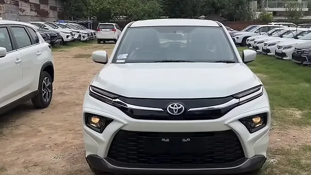 Toyota Urban Cruiser Hyryder base variant reaches dealerships - CarWale