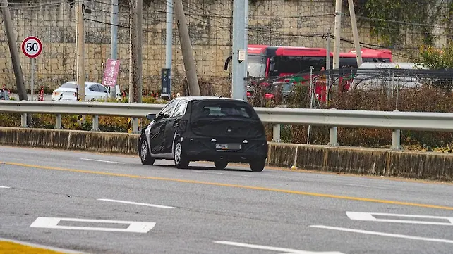 India-bound Hyundai i20 facelift begins testing on international soil ...