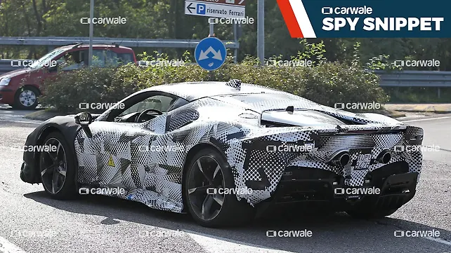 Ferrari SF90 Versione Speciale spotted with production body - CarWale