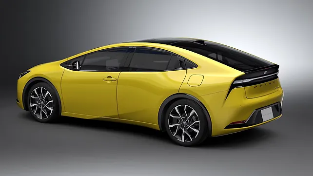New-gen Toyota Prius unveiled - CarWale
