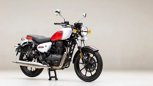 QJ Motor SRC 500 360 view - BikeWale