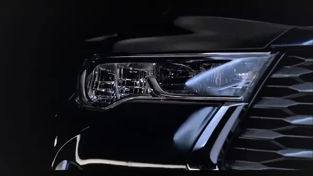 Toyota Innova Hycross official video teaser out; reveals new details ...