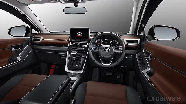 Toyota Innova Zenix First Look - CarWale