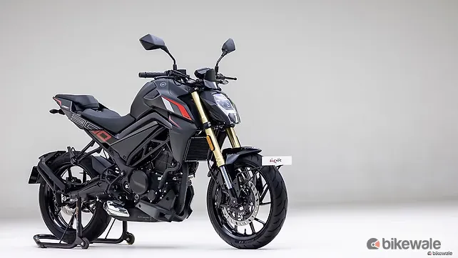 Keeway K300N Review: Image Gallery - BikeWale