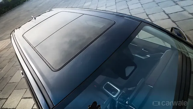 Toyota Innova Hycross Driven: Now In Pictures - CarWale