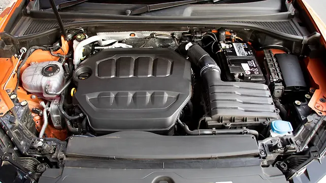 Audi Q3 40 TFSI Technology Driven: Now in pictures - CarWale