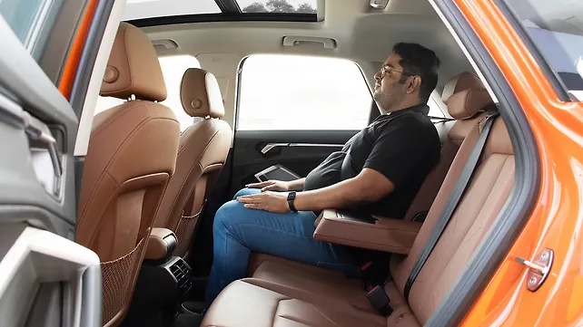 Audi Q3 40 TFSI Technology Driven: Now in pictures - CarWale