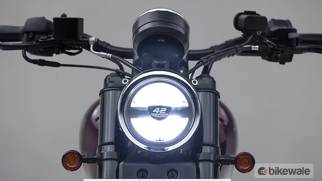 Jawa 42 Bobber Review: Pros and Cons - BikeWale