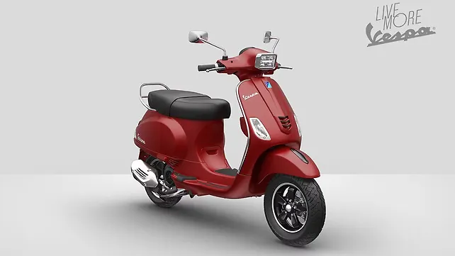 Vespa SXL 125 Right Front Three Quarter Image - BikeWale