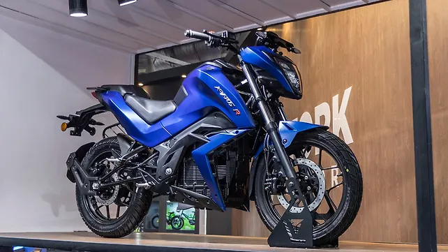 Ampere Magnus EX Right Side View Image - BikeWale