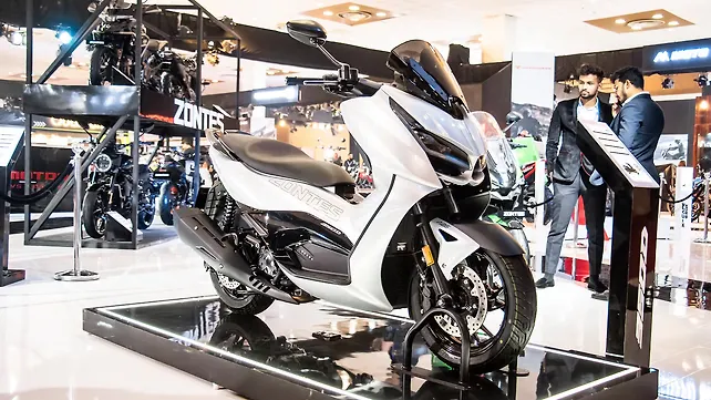 Ampere Magnus EX Right Side View Image - BikeWale