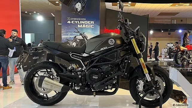 Ampere Magnus EX Right Side View Image - BikeWale