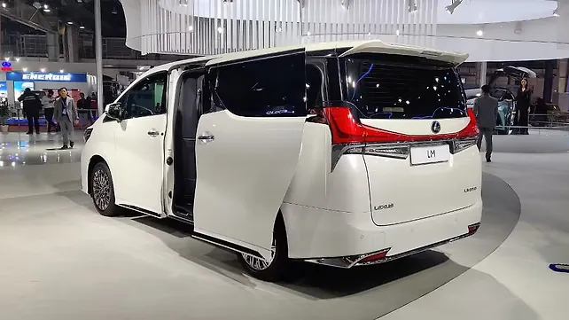Auto Expo 2023: Lexus India showcases LM 300h MPV - CarWale