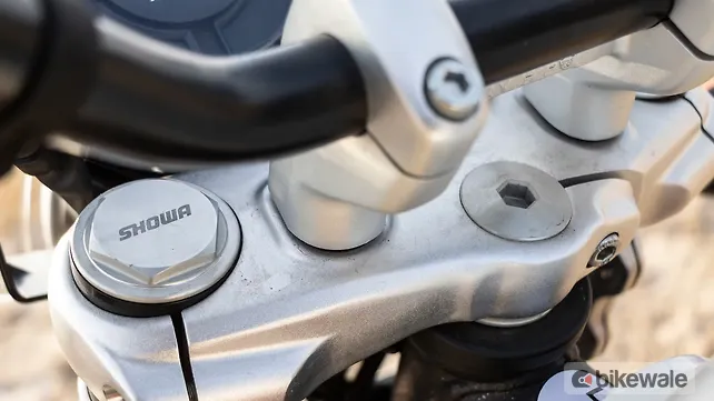 Images of Royal Enfield Super Meteor 650 | Photos of Super Meteor 650 ...