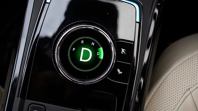 Tata Nexon EV Max gets extended 453km driving range - CarWale