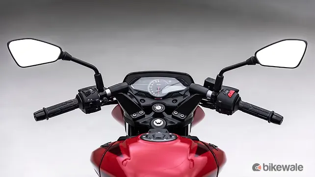 Bajaj Pulsar P150 Price - Mileage, Images, Colours | BikeWale