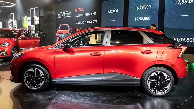 MG 4 EV – Now in Pictures - CarWale