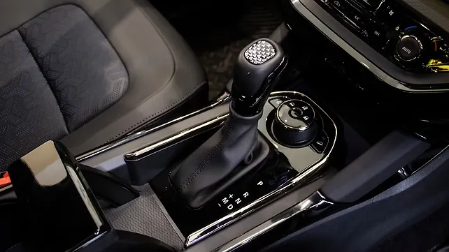 Tata Harrier Red Dark Edition - Now in Pictures - CarWale