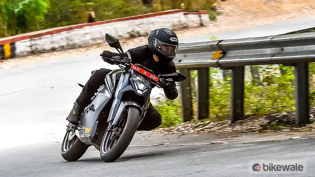 Ultraviolette F77: First Ride Review - BikeWale