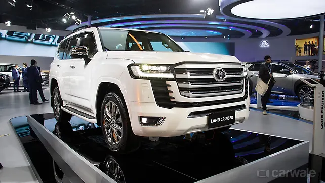 New Toyota Land Cruiser LC300 deliveries begin in India - CarWale