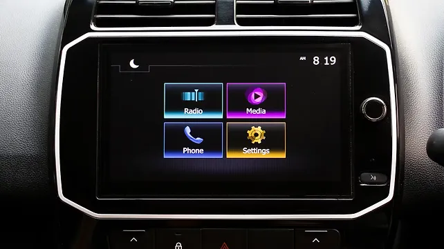 Renault Kwid Price - Images, Colours & Reviews - CarWale