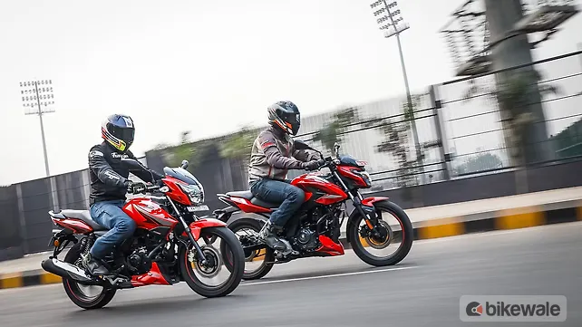 TVS Apache RTR 160 vs Bajaj Pulsar P150: Comparison Test Review - BikeWale