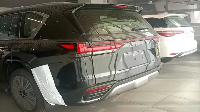 Lexus LX 500d arrives at dealership; deliveries to commence soon - CarWale