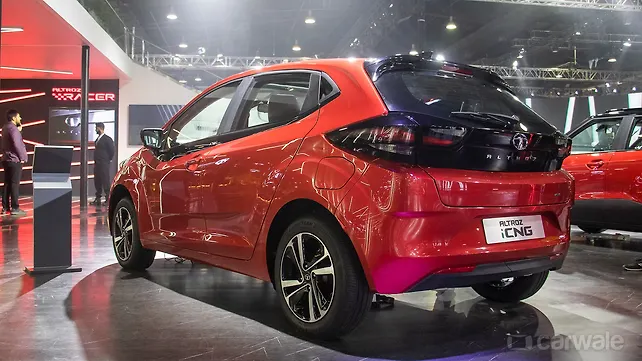 Tata Altroz i-CNG First Look - CarWale