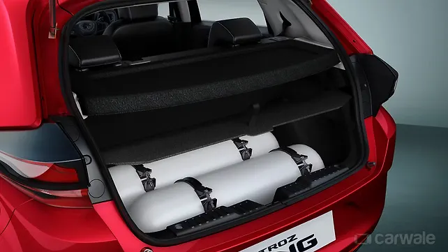 Tata Altroz i-CNG First Look - CarWale