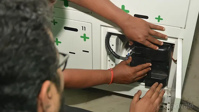 BPCL and VoltUp to install 650 battery swapping stations across 50 ...