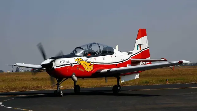 HTT-40 Basic Trainers