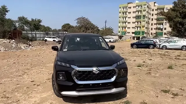 Maruti Grand Vitara Black Edition reaches dealerships - CarWale