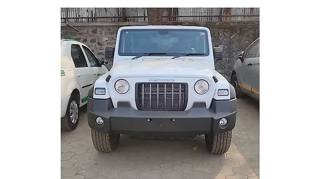 Mahindra Thar RWD Everest White colour reaches dealerships - CarWale
