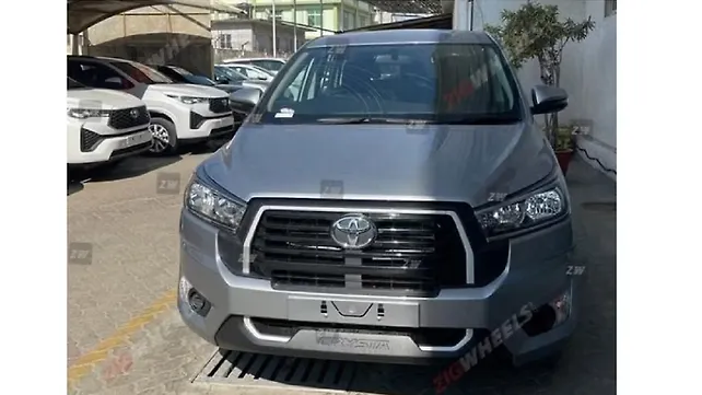2023 Toyota Innova Crysta arrives at dealerships in India - CarWale