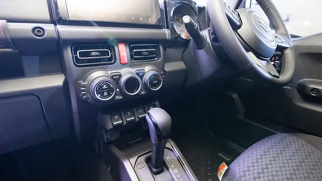 Maruti Jimny receives over 23,500 bookings - CarWale