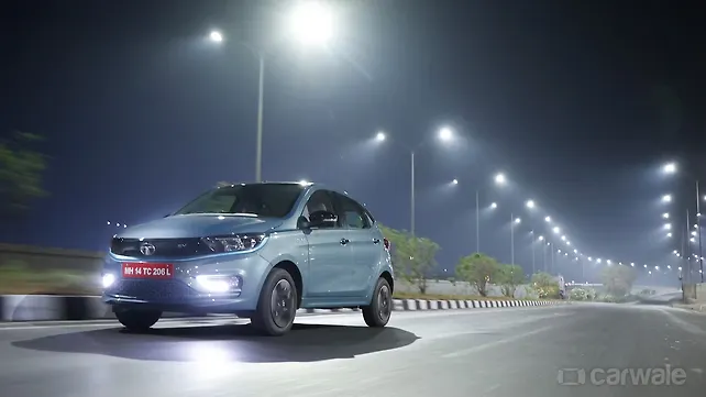 Tiago EV XT Medium Range on road Price | Tata Tiago EV XT Medium Range ...
