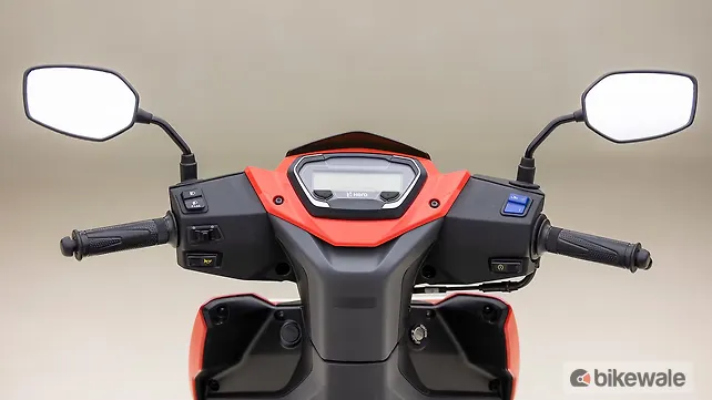 Hero Xoom Price - Mileage, Images, Colours | BikeWale
