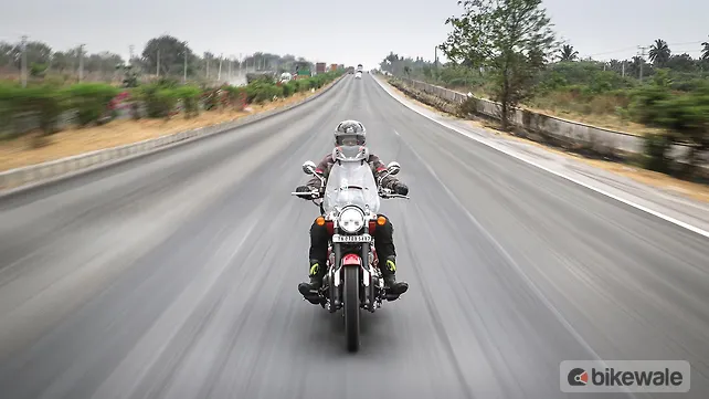 Royal Enfield Super Meteor 650: 1,000km In A Day Touring Review - BikeWale